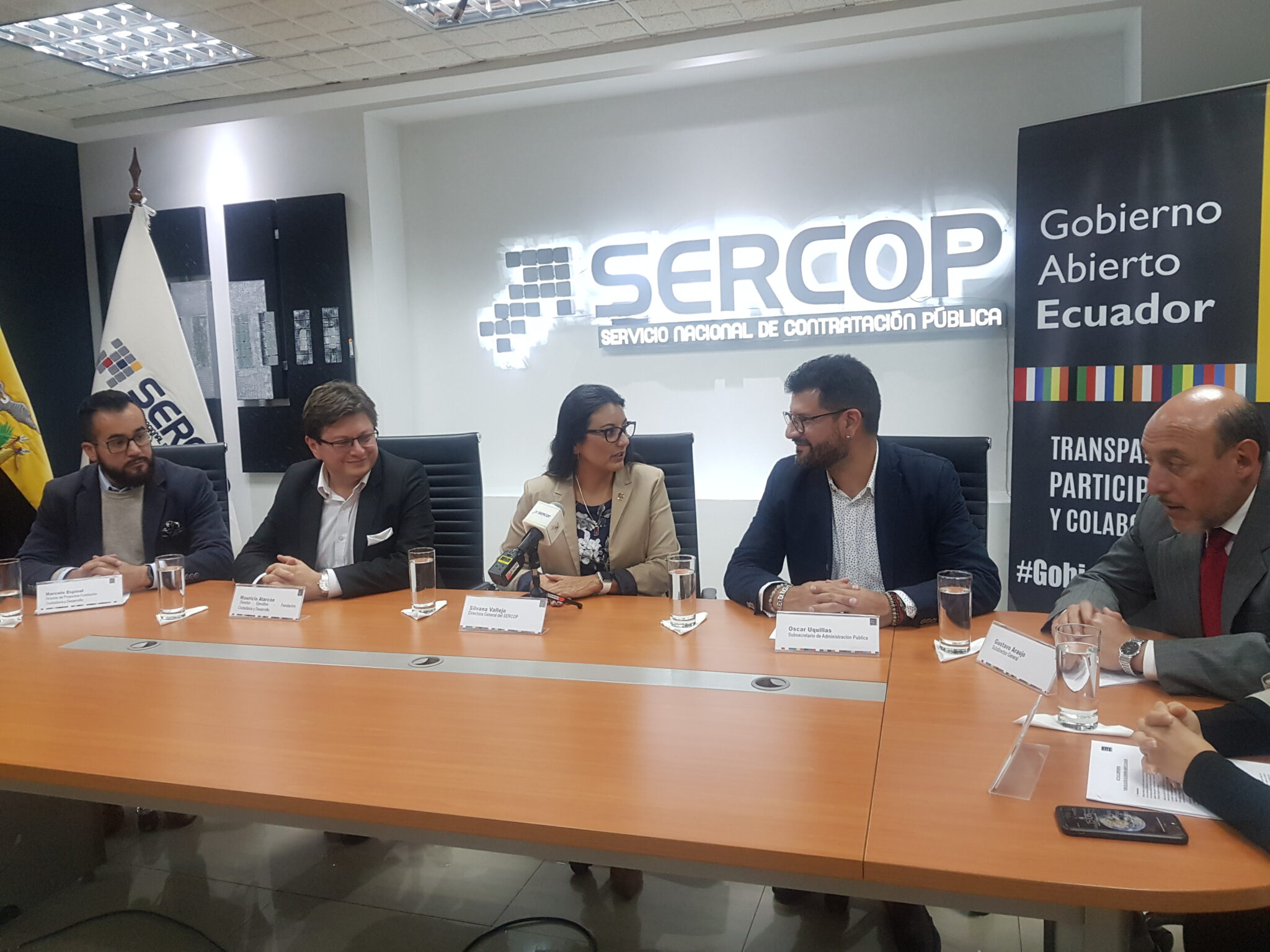 Sercop y FCD firman Acta de compromiso para ejecutar el Plan de acción ...